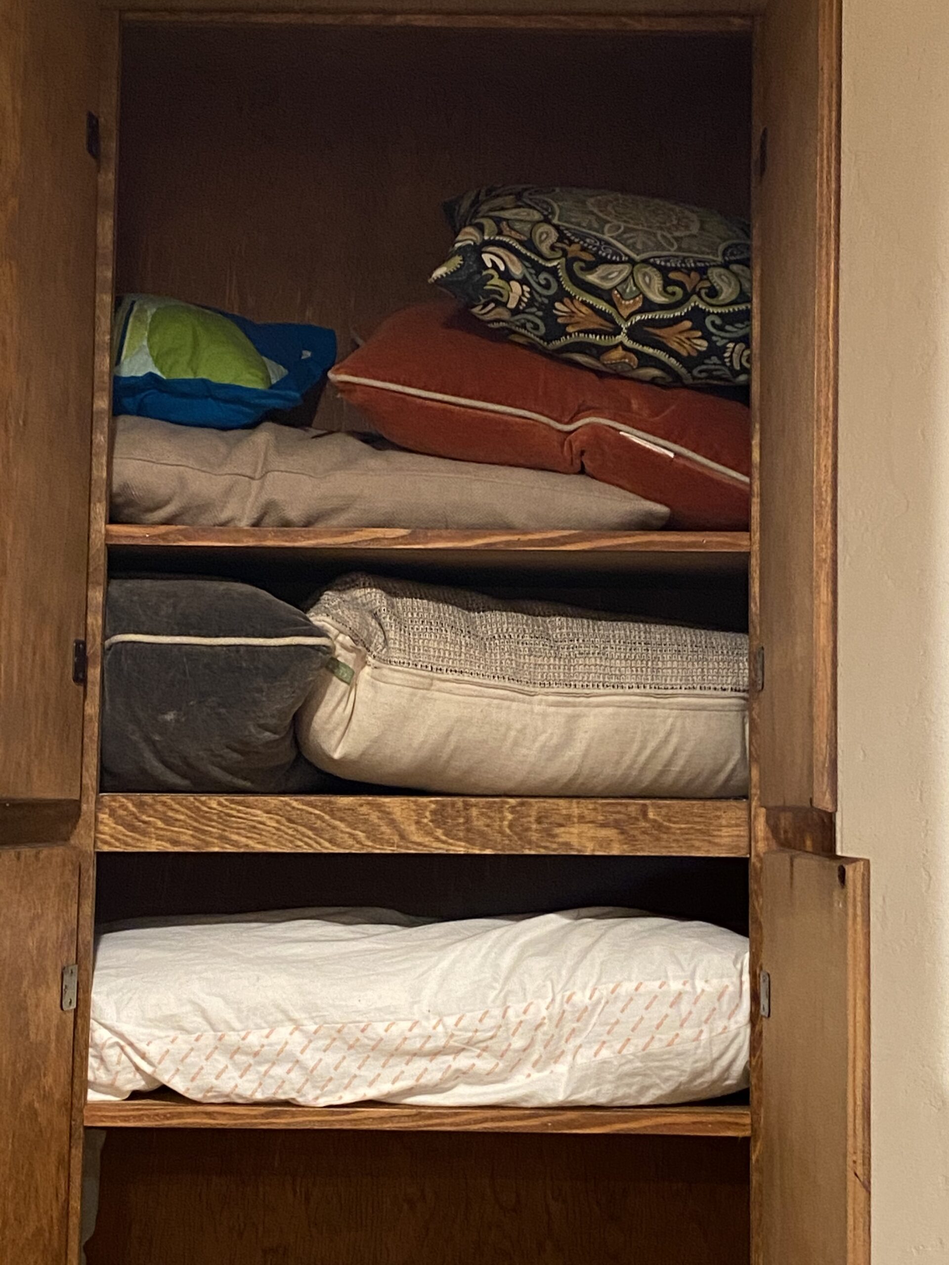 Unforgettable Casago Stays with Spooky Residents! | Casago