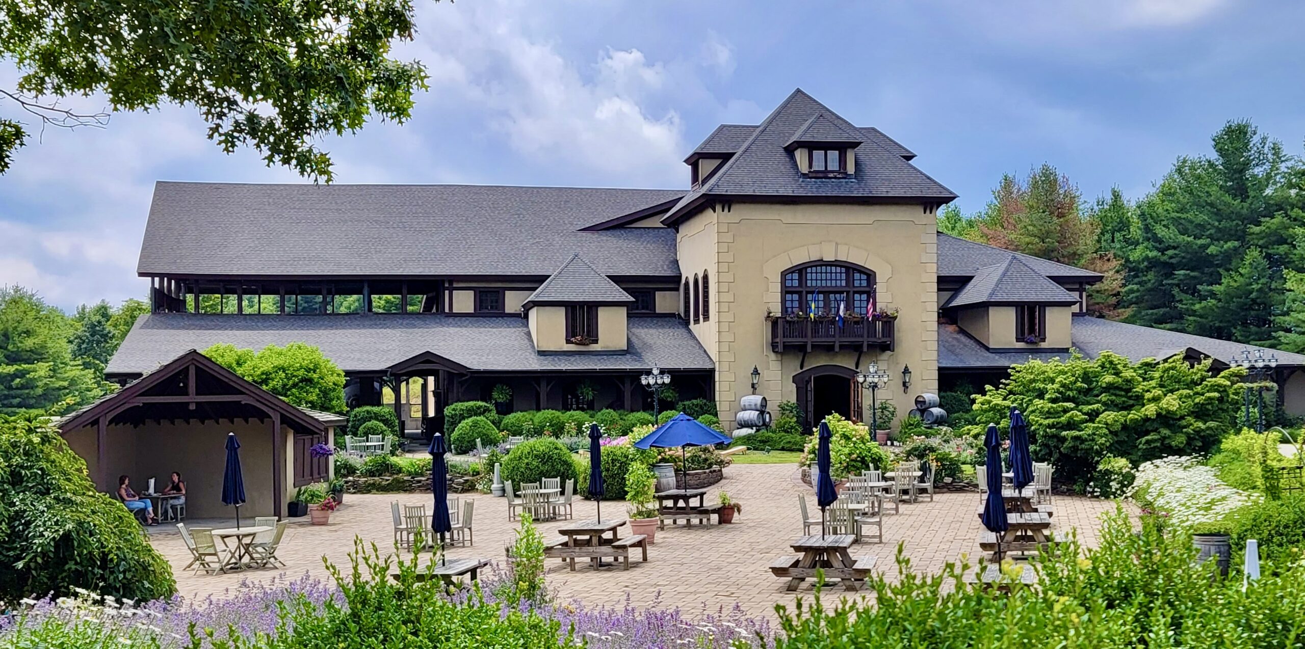 Chateau Morrisette Winery - Blue Ridge