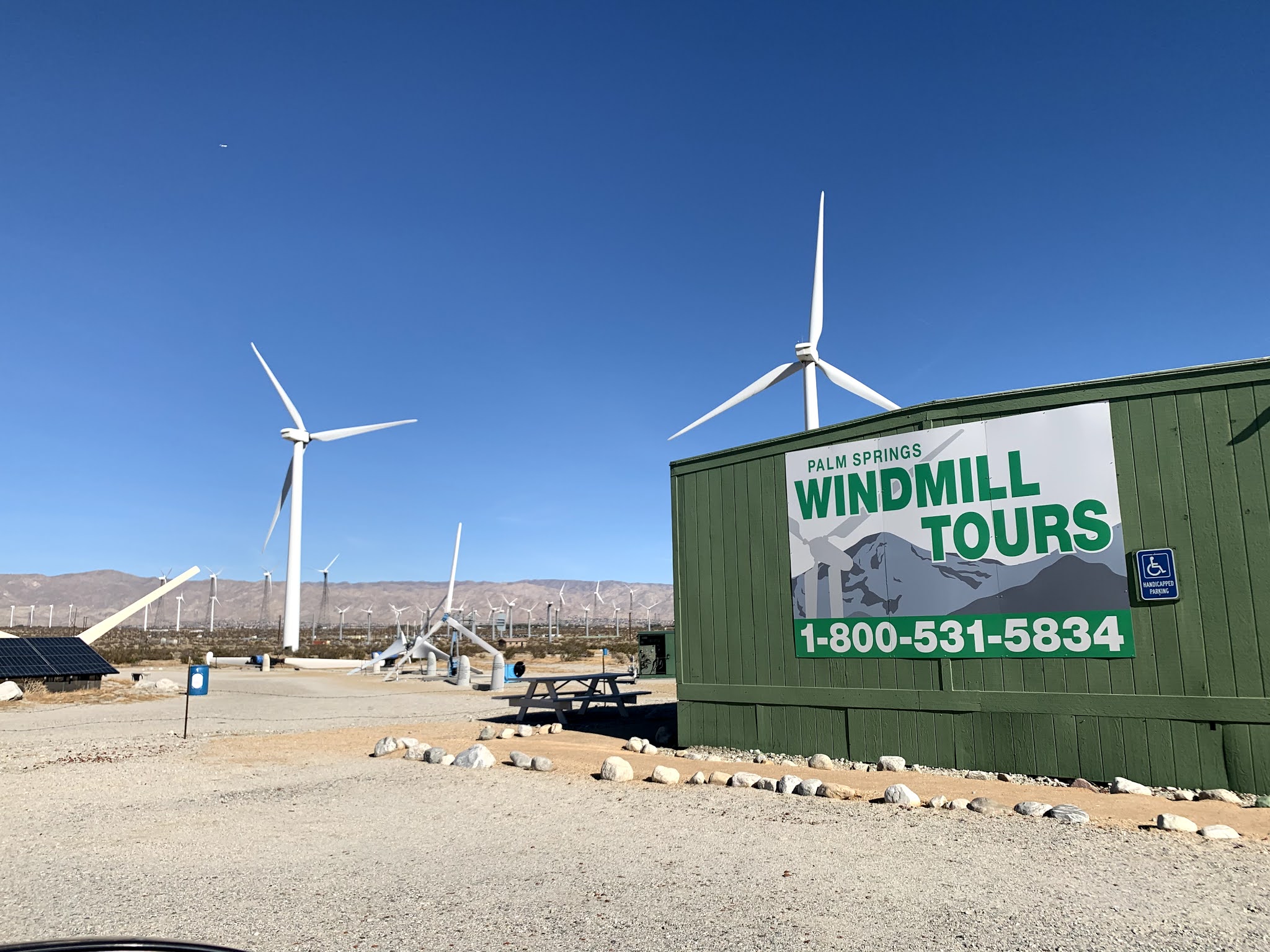 Palm Springs Windmill Tours | Casago Things To Do