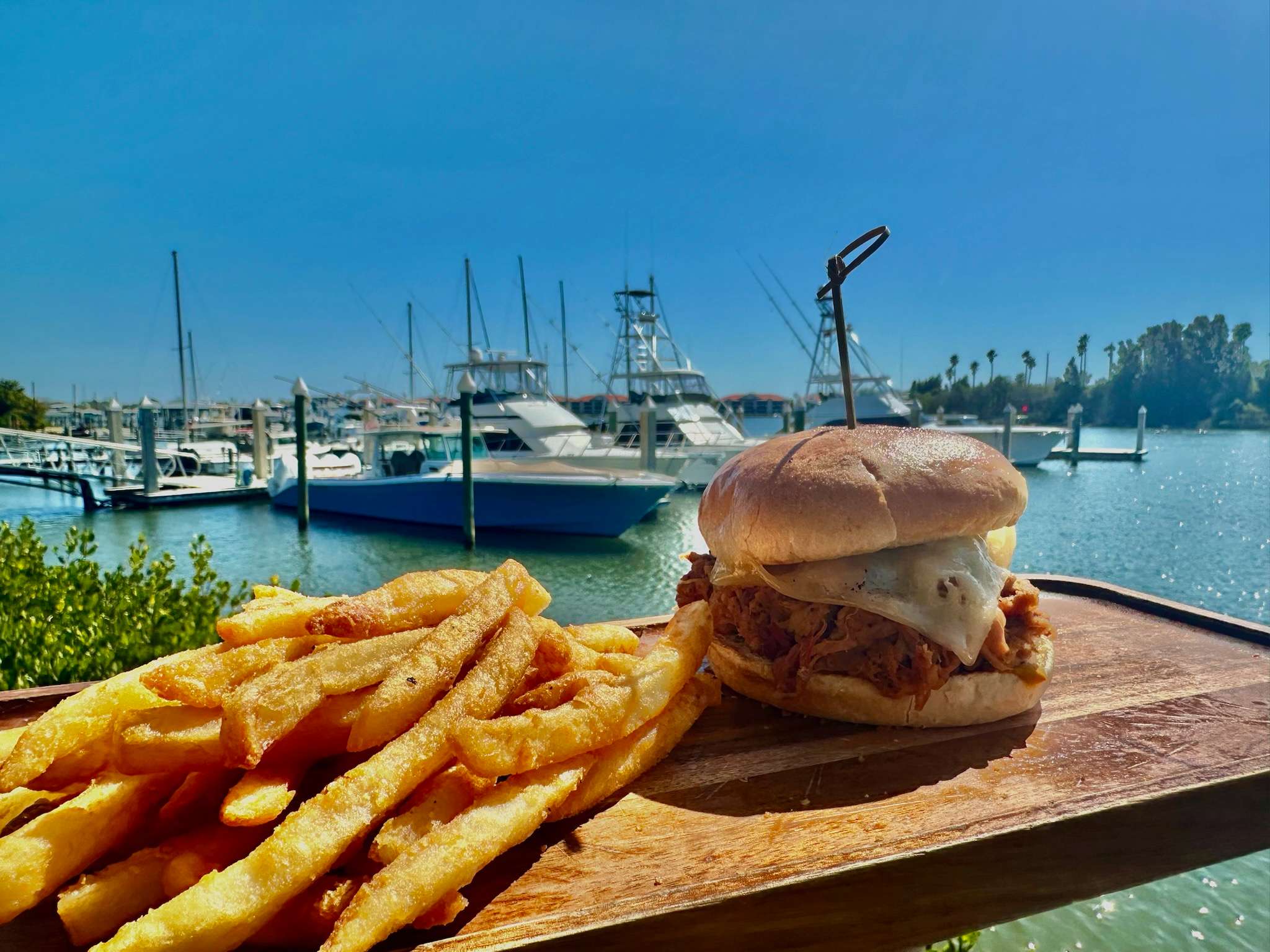Outriggers Tiki Bar & Grille - Smyrna Beach