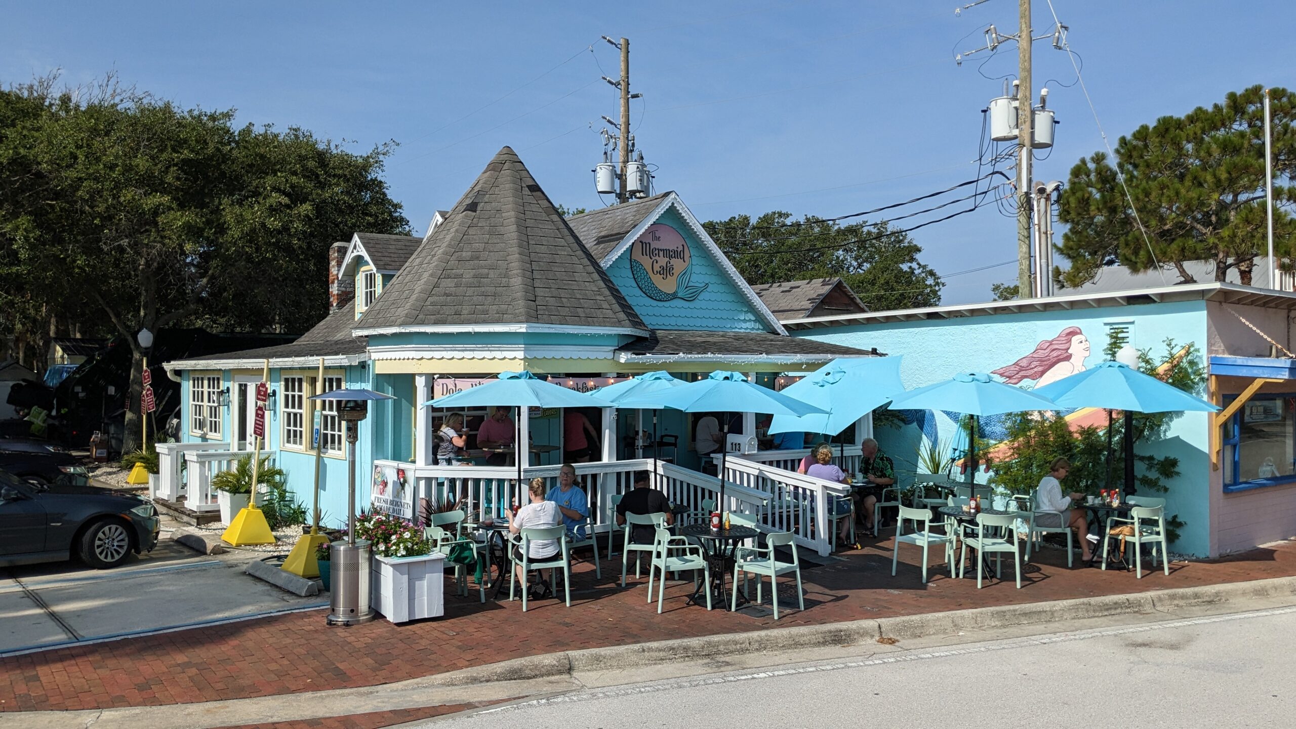The Mermaid Cafe - Daytona Beach